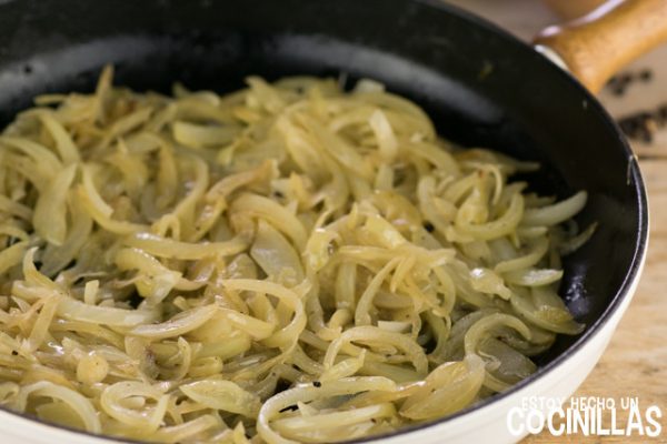 Receta de caballa encebollada (receta fácil)