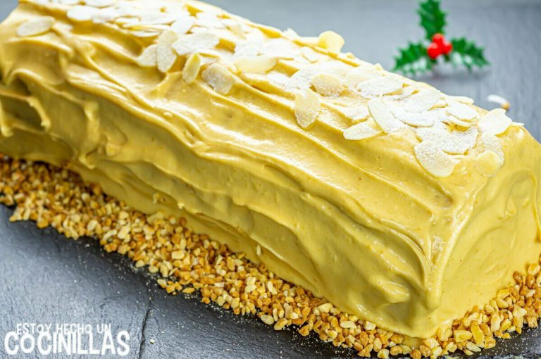 Receta de tronco de Navidad de turrón para la cena de Nochebuena