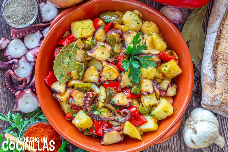 Receta de frito de pulpo con patatas y pimientos (frit de pop). Típico ...