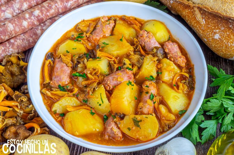 Receta de guiso de patatas con longaniza y setas